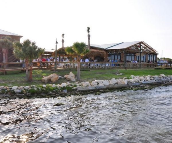 Grills Riverside Melbourne - Grills Seafood Deck & Tiki Bar
